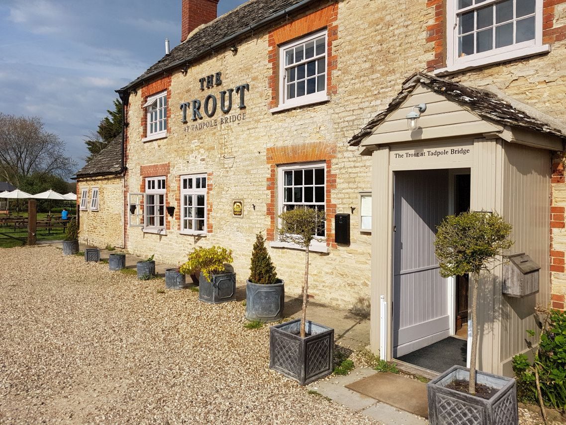 Trout Inn at Tadpole Bridge - Adventure Bike Rider